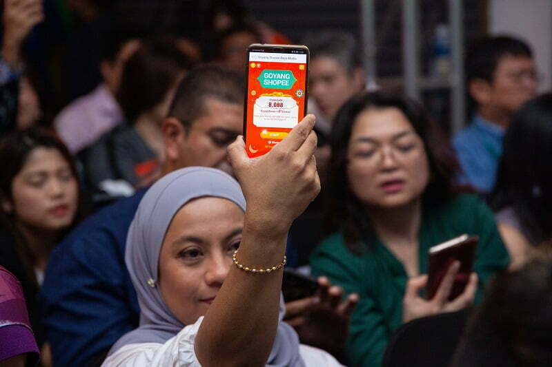 Menyusuri Alam Maya: Evolusi E-Dagang - Majalah Labur