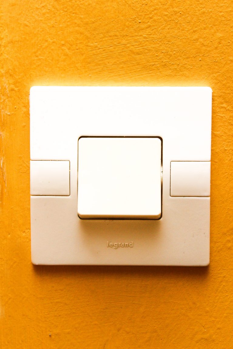 6 Langkah Menjimatkan Penggunaan Elektrik - Majalah Labur